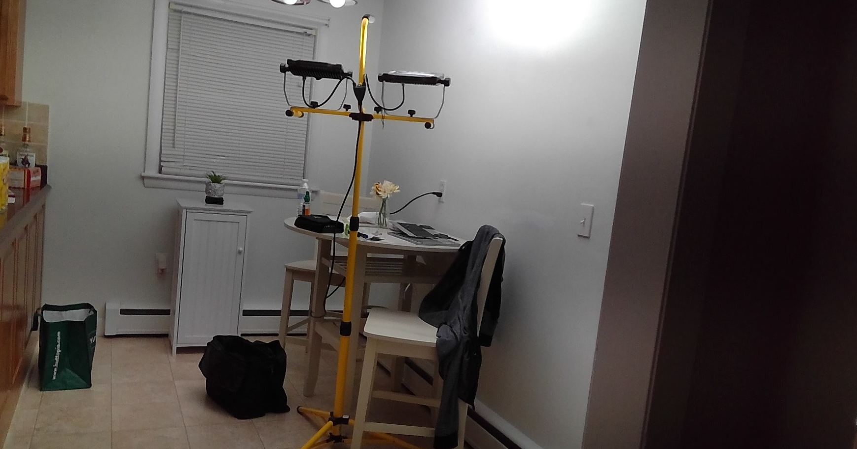 How to Set Up a Tripod Work Light for Optimal Lighting – JC-LGL