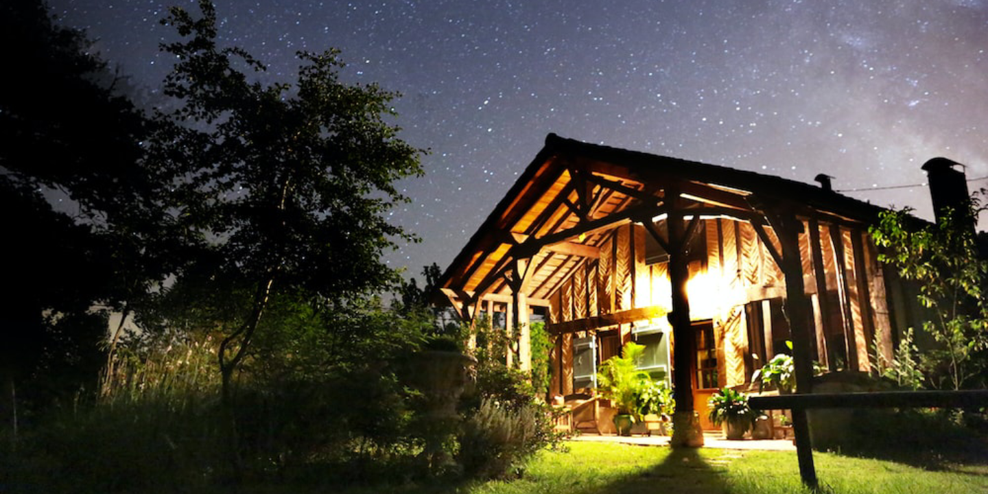 Listen Up! Measure Ceiling Height Before Choosing Lights! – JC-LGL