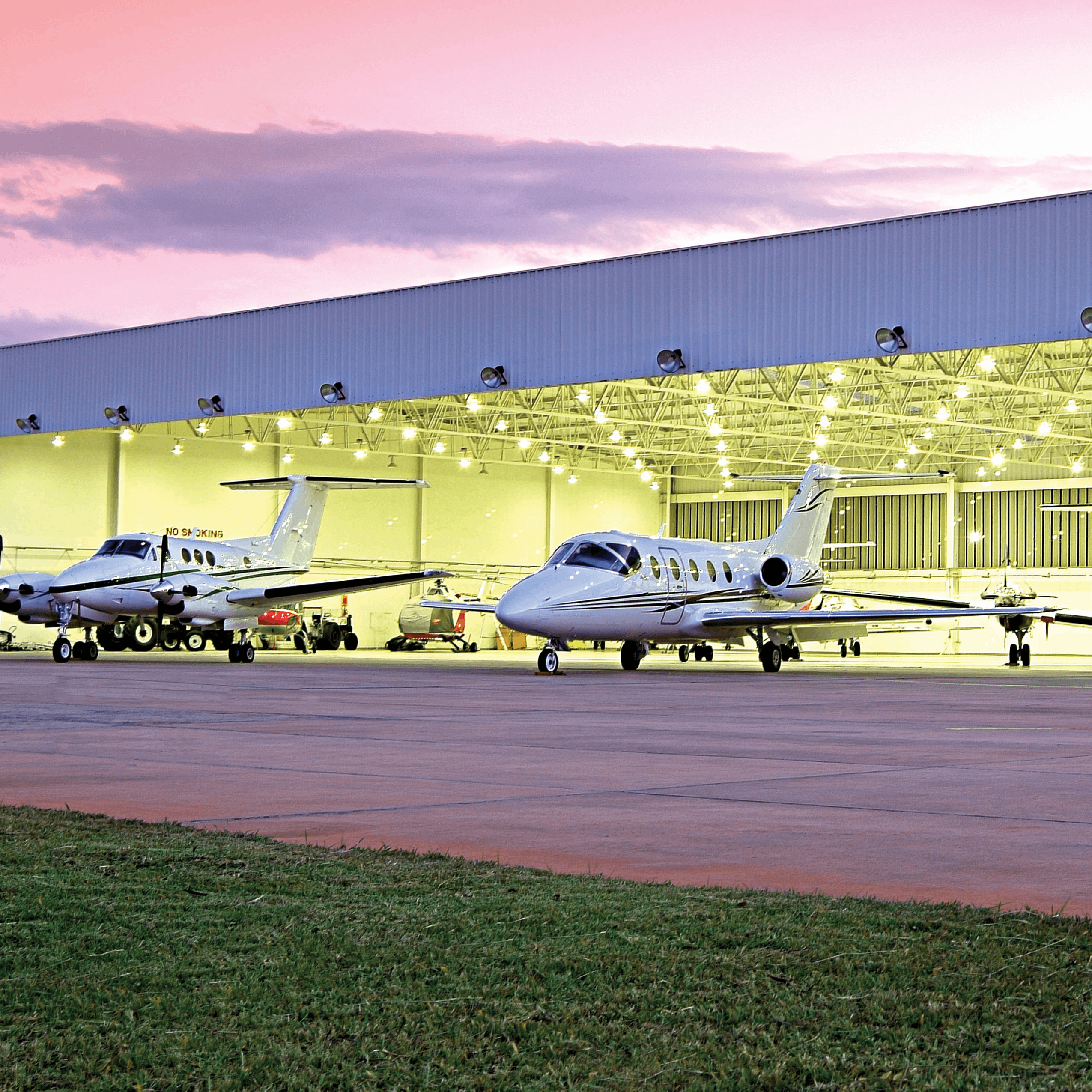 Efficient Airport Lighting Solutions for Safety and Security – JC-LGL